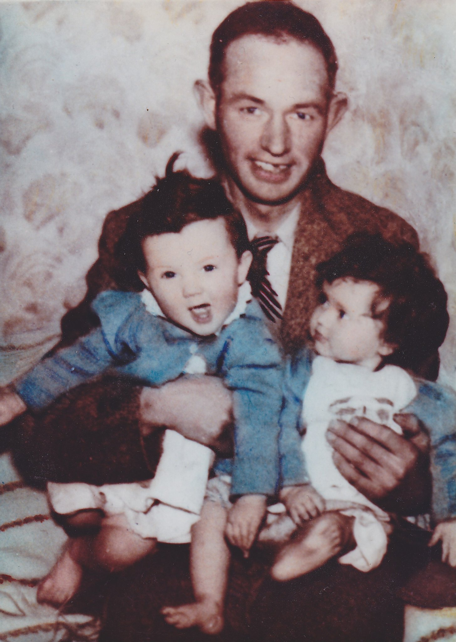 Mary Danner: Immigrant Histories and the Refugee Center (Sp 20 ...